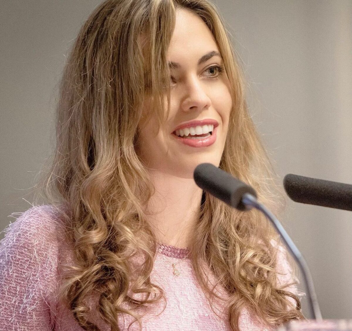 Marina Casado, À travers les prismes – Recours au poème